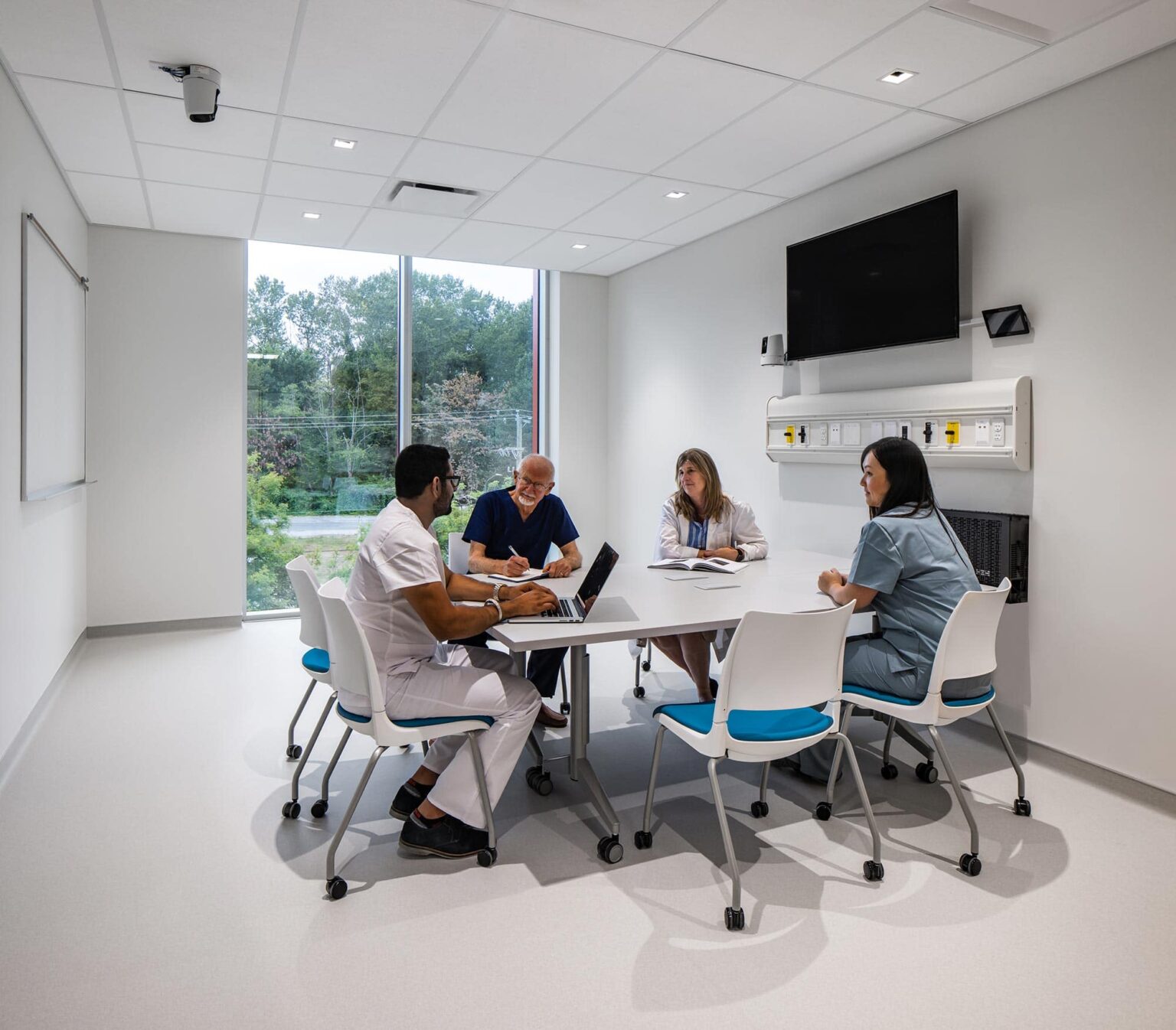BCIT Health Sciences Centre - Mac's II Agencies