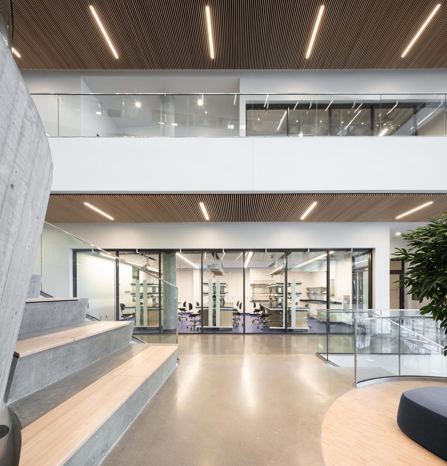SFU: Sustainable Energy Engineering Building - Mac's II Agencies